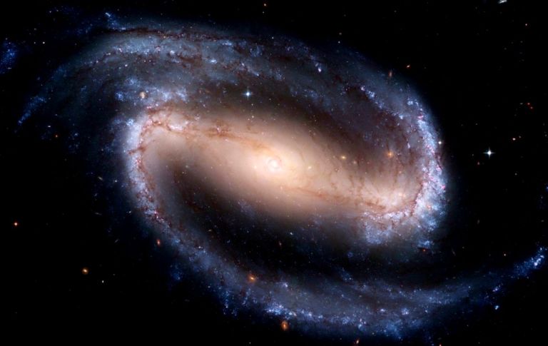 The Different Shapes of Galaxies – Cosmos at Your Doorstep