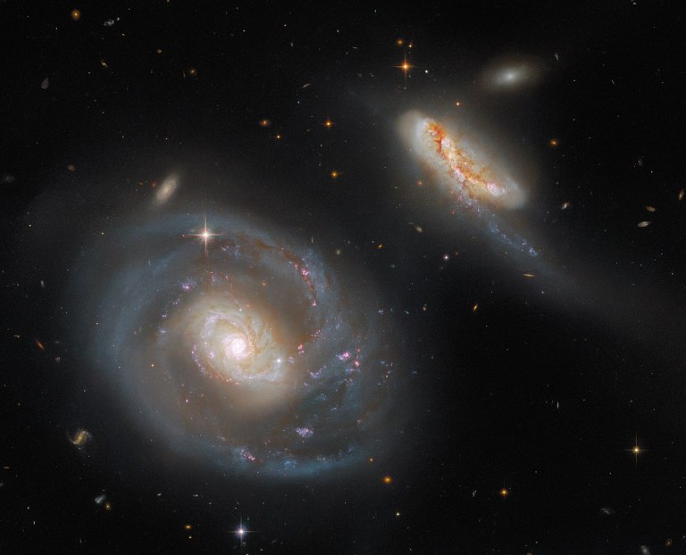 What are Seyfert Galaxies? – Cosmos at Your Doorstep